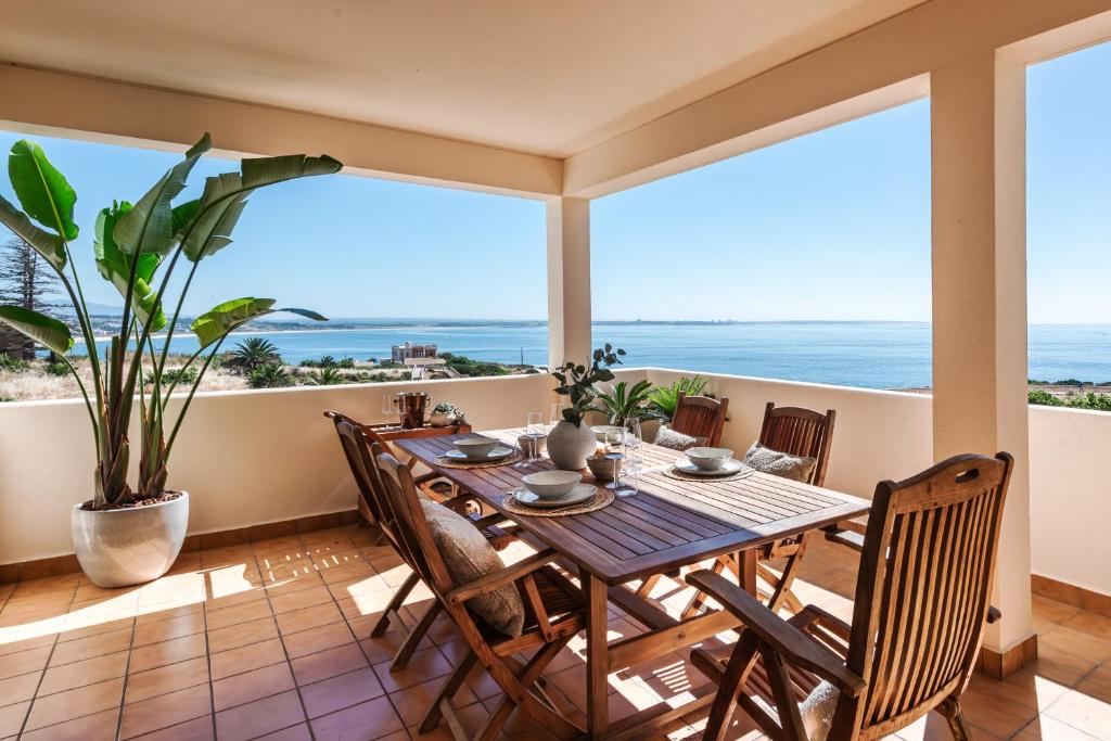 Casa Paraiso, big terass with amazing sea view, Lagos (updated prices 2026)