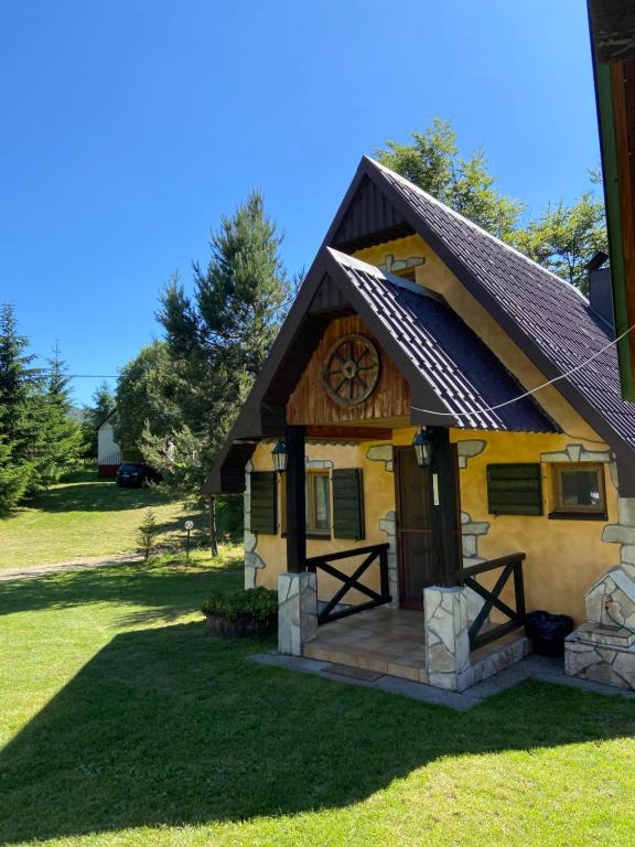 Vikendica Verusa, Veruša (aktualne ceny na rok 2025)