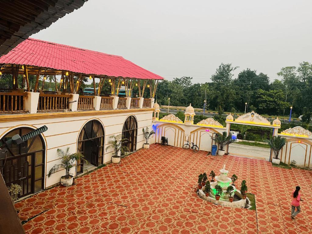 La Pahi Palace- Banquet and Resort, Sakri (updated prices 2024)