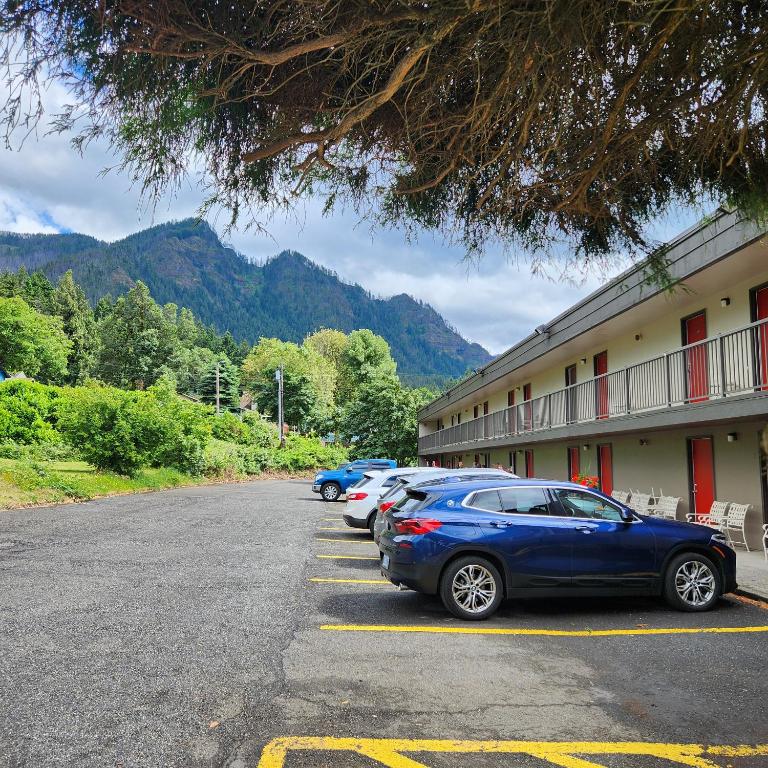 Columbia Gorge Inn, Cascade Locks (updated prices 2025)