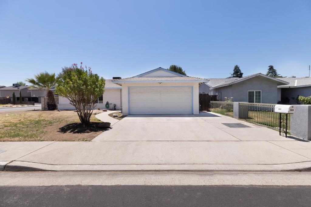 Charming Oasis in Clovis, Clovis (updated prices 2026)