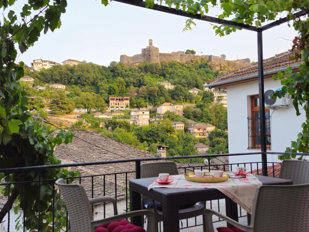 Mezini Guest House, Gjirokastër (updated prices 2024)