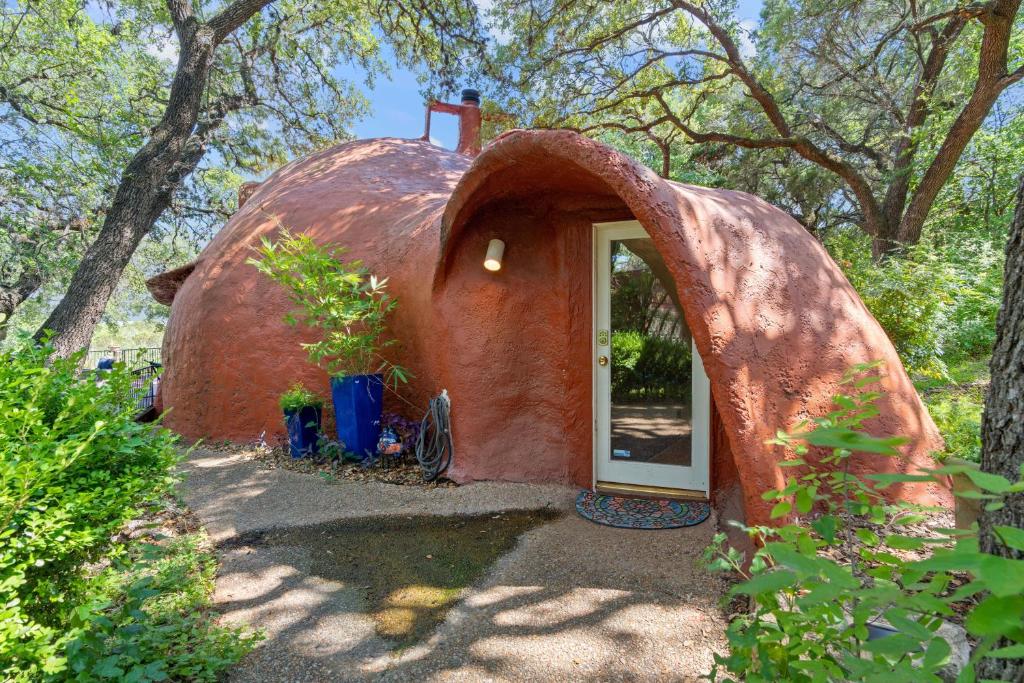 Magical Austin Hobbit House, Austin (preços atualizados para 2026)