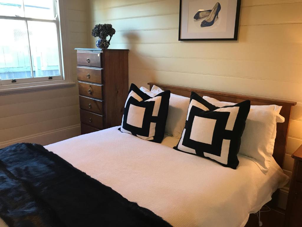 Belltrees - Central, Cosy and Convenient, Armidale (updated prices 2025)