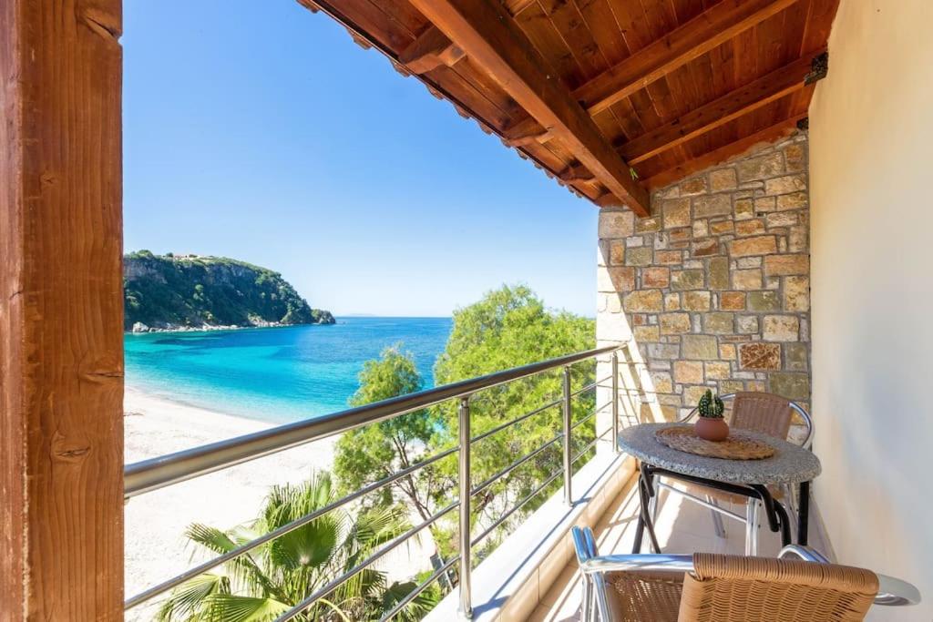 Potam'Sea Bliss 37- Beach Front, Sun Beds & Parking, Himare (updated ...