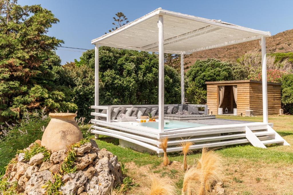 Ow Andros Suite 4,Private Whirlpool, Gavrion (updated prices 2026)