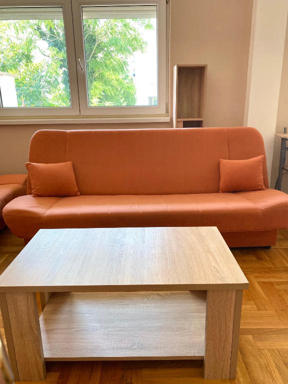 Novi Sad center, Novi Sad (posodobljene cene za leto 2024)