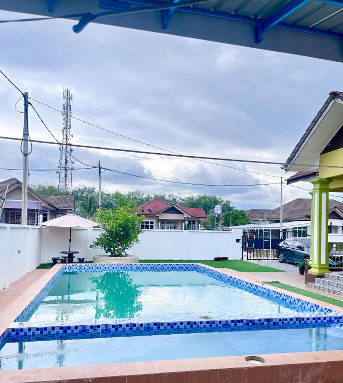 mommy cottage pool homestay, Kampung Bukit Mas (updated prices 2025)