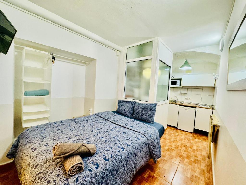 033 Basic Basrca 1 3, Barcelona (2024 legfrissebb árai)