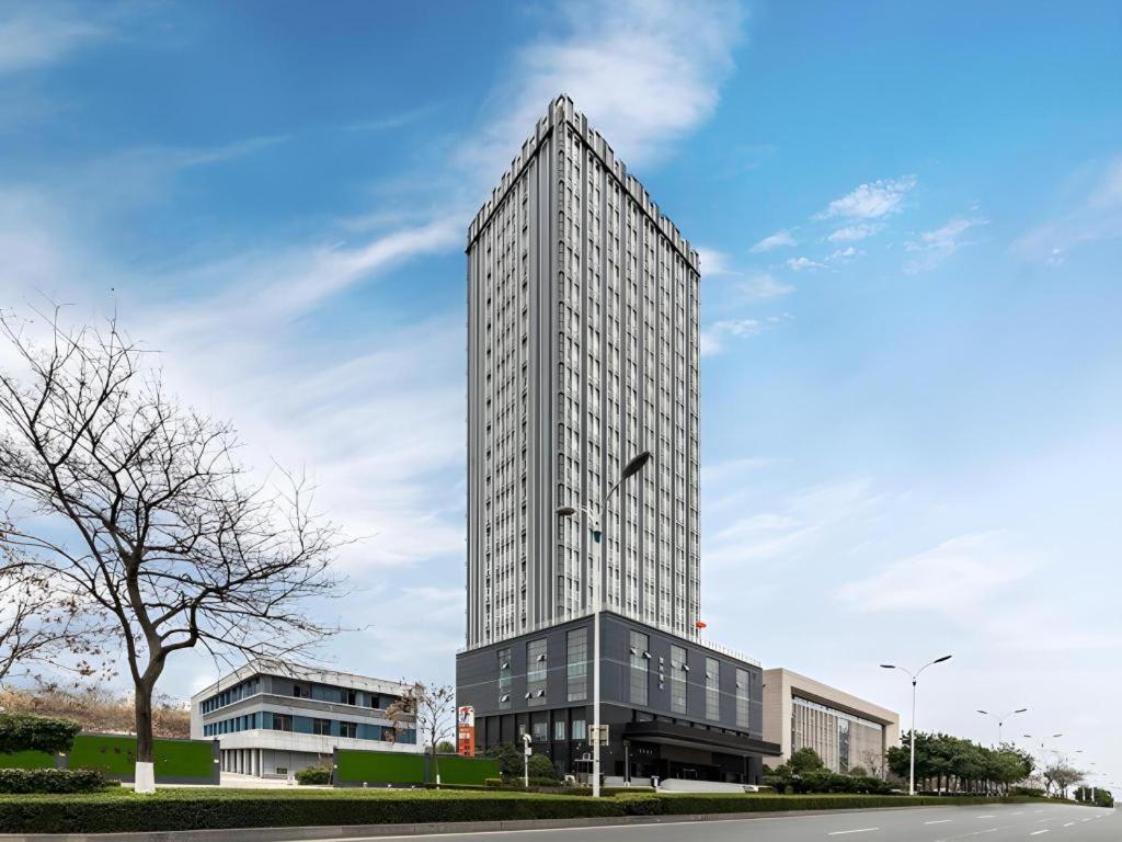 Echarm Hotel Yichang East Railway Station, Yichang (updated prices 2025)
