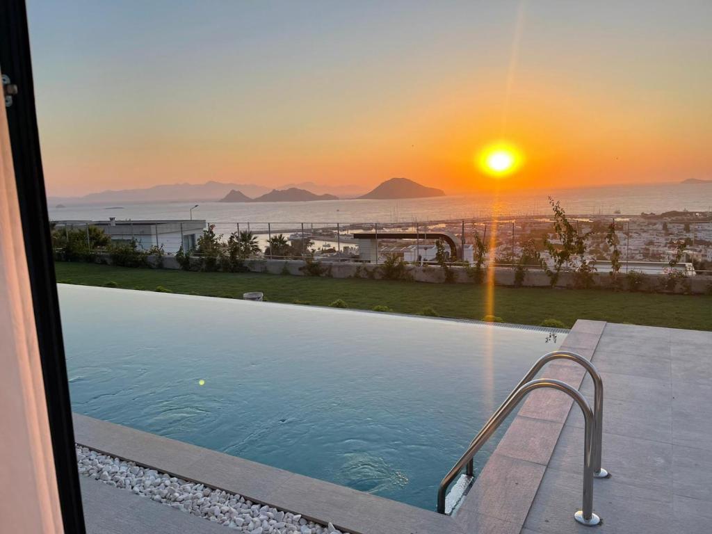 Luxury Villa with Stunning Sea View and Spectacular Sunsets, Bodrum ...