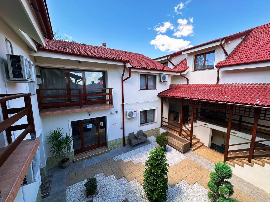 DorTin, Arad (precios actualizados 2025)