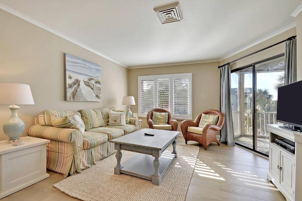 202E Port O'Call, Isle of Palms (updated prices 2025)