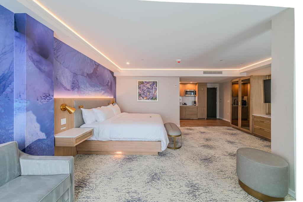 Iris Hotel Boston, Brookline (updated prices 2025)