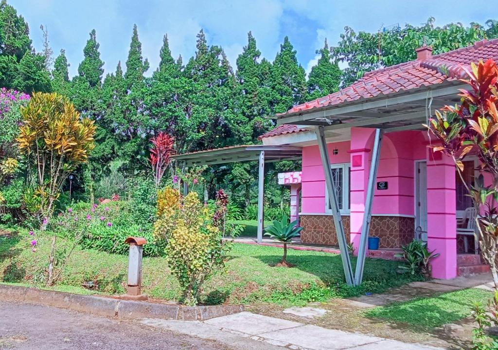 Villa Barkha - Ciater Highland Resort, Sarireja (updated prices 2026)