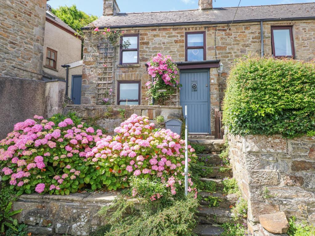 Inglenook Cottage, Haverfordwest (updated prices 2026)