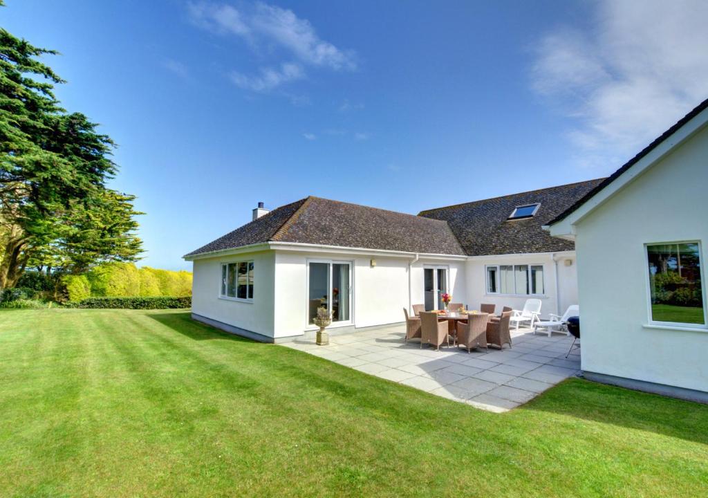 Kalundu, St Merryn (updated prices 2025)