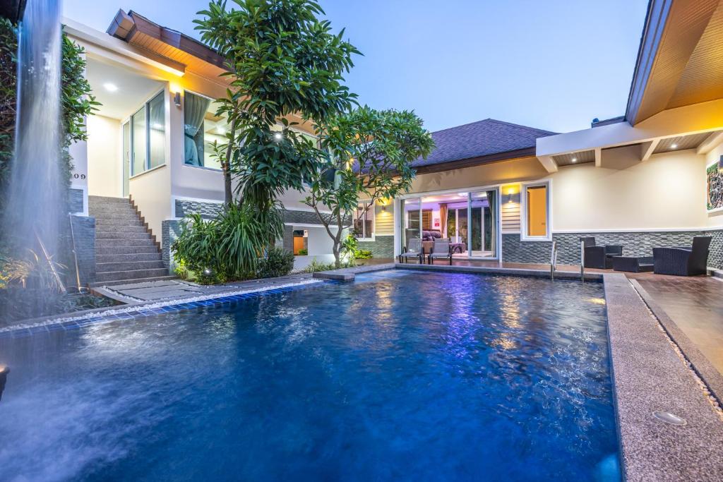 Kana Hotel Phuket普吉岛卡娜酒店, Rawai Beach (updated prices 2025)