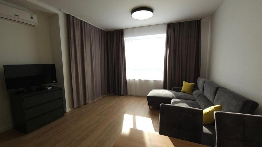 Бест, Burgas (precios actualizados 2025)