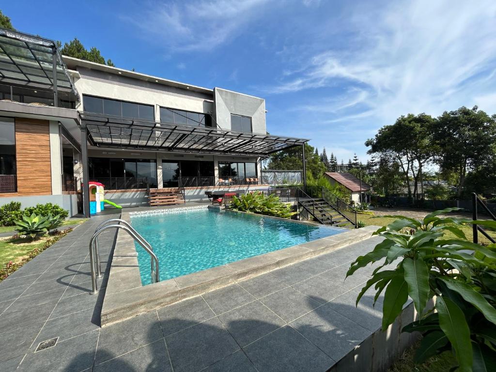 Royal Hill Villa Cisarua Puncak, Puncak (updated prices 2026)