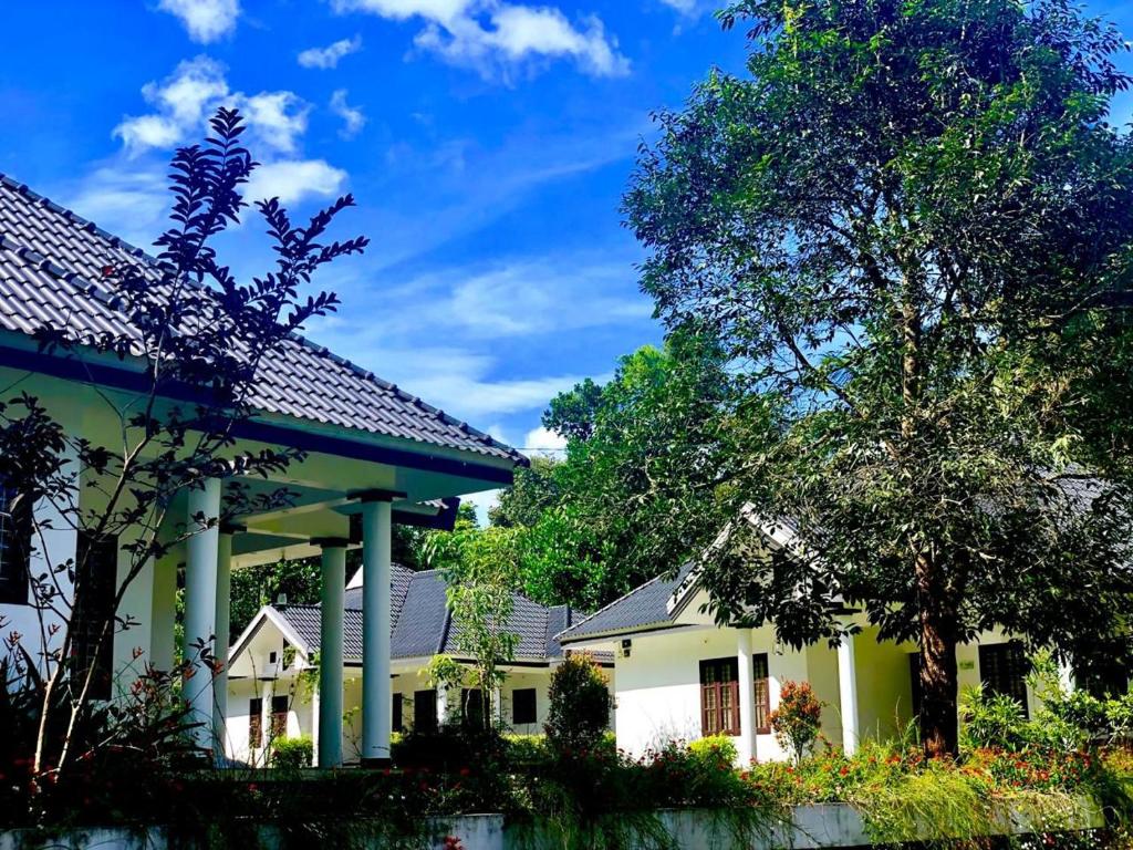 Black Forest Wayanad, Batheri (updated prices 2024)