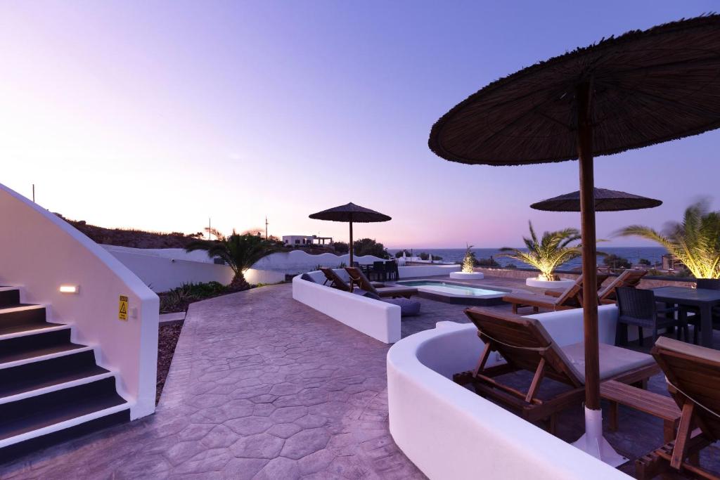 Rhenea Resort, Imerovigli (updated prices 2025)