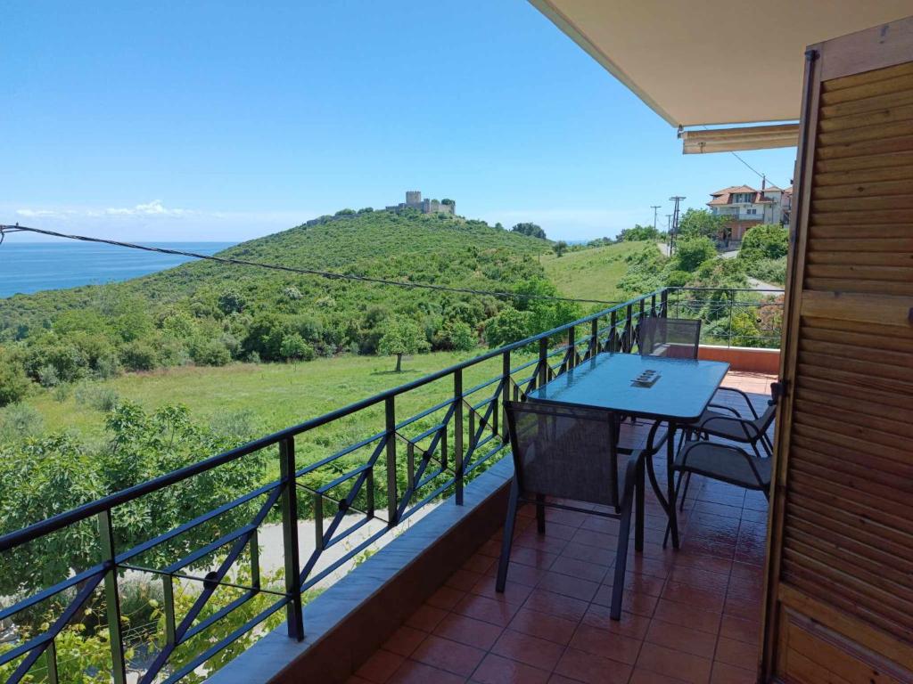 Rainbow Castle Villa neos panteleimonas, Neos Panteleimonas (updated ...