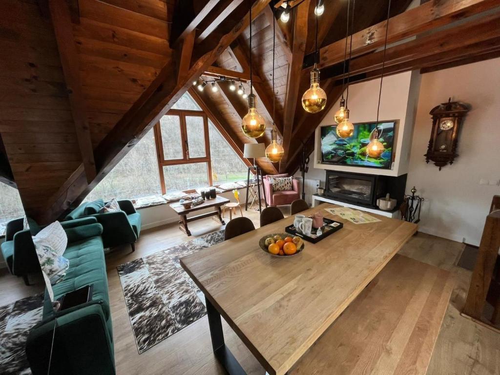 CASA MONTROMIES de Alma de Nieve, Gessa (updated prices 2025)