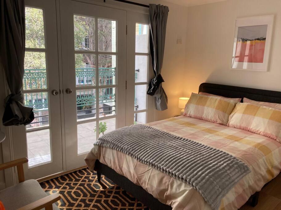 Beautiful Sunny Studio, Sydney (updated prices 2025)