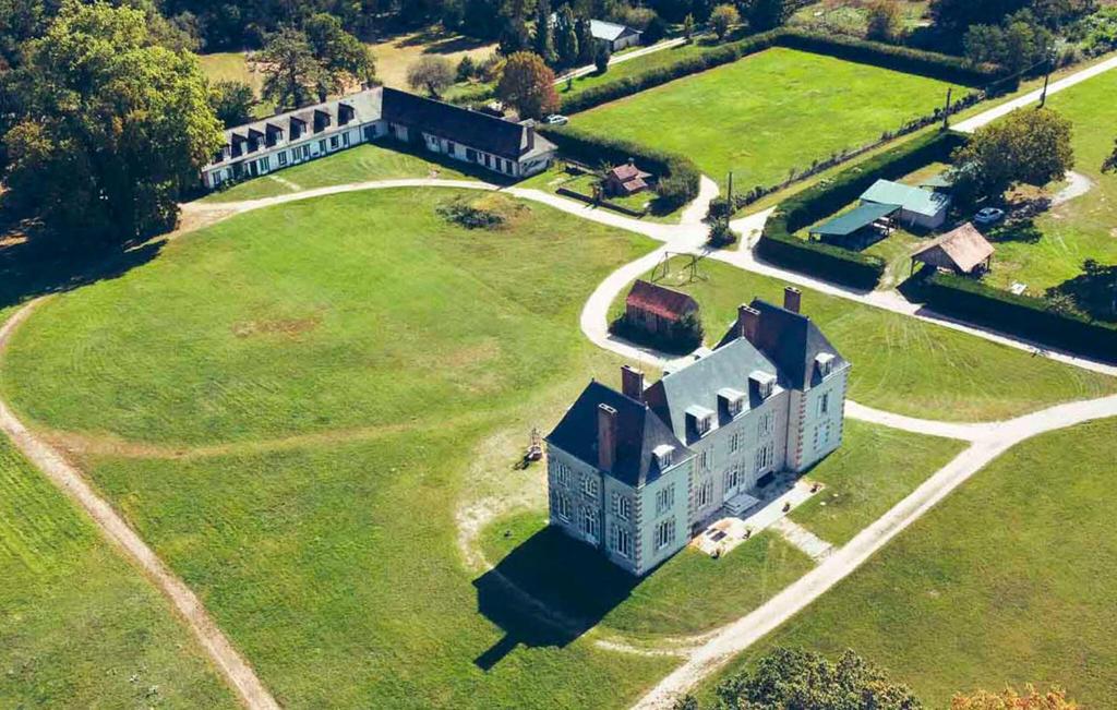 Nice Home In Ligny Le Ribault With Kitchen, Ligny-le-Ribault (updated ...