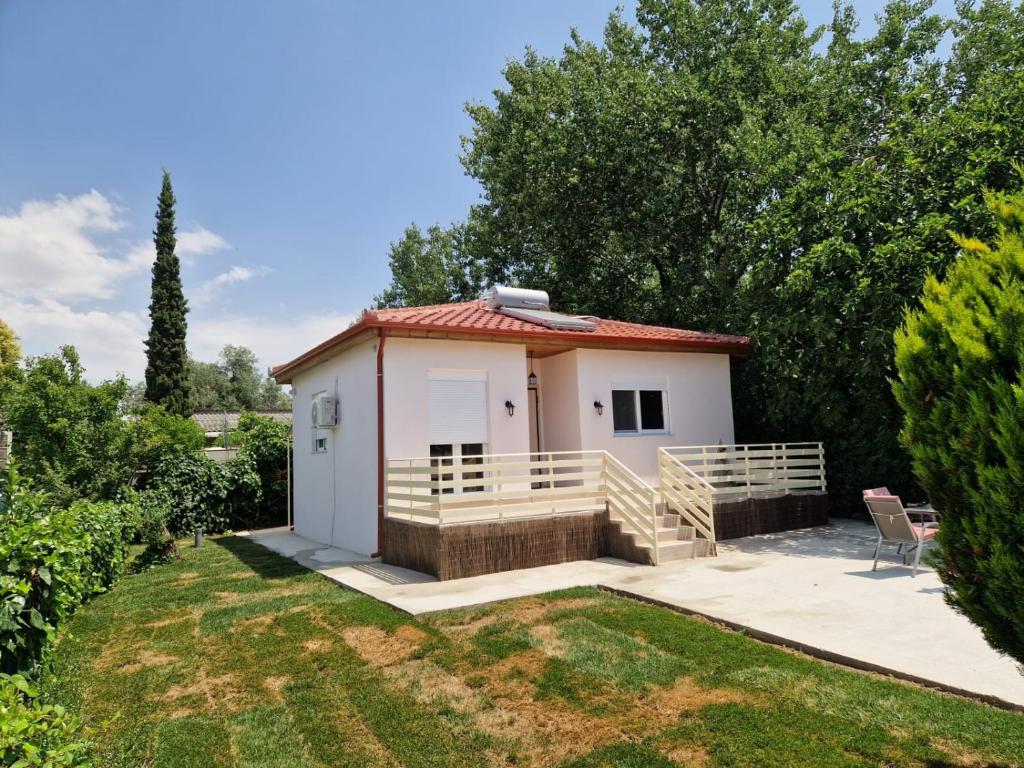 happy by the sea, Nea Kalikratia (updated prices 2026)