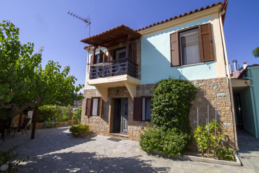 Villa Clairy by RentalsPro - Nikiti Halkidiki, Nikiti (precios ...