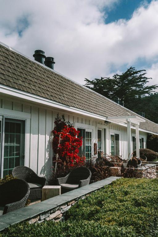 Fireside Inn on Moonstone Beach, Cambria (updated prices 2025)