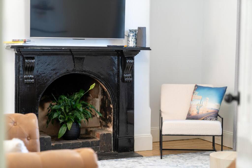 The White House Molong, Molong (updated prices 2025)