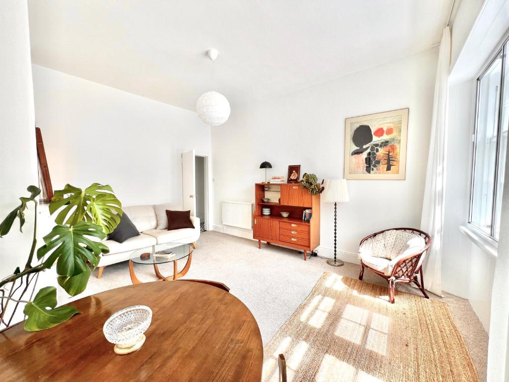 Bright Old Town City Centre Apartment, Edinburgh (updated prices 2026)