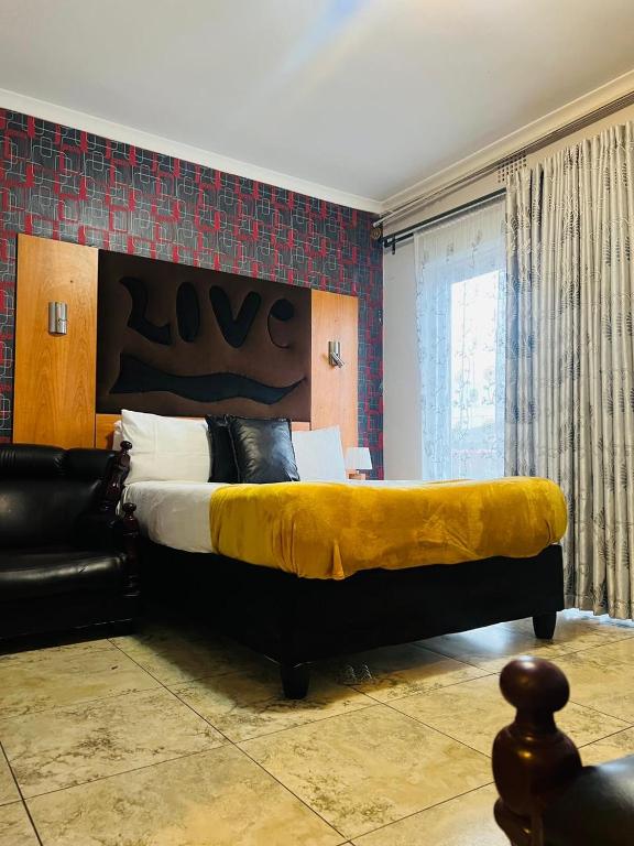 Parow city -Star Legend Lodge, Cape Town (updated prices 2026)