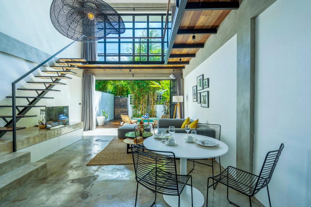 Urban Oasis Loft by GORO, Canggu (updated prices 2025)