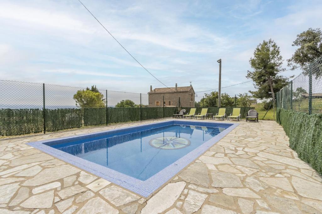 Cal Camp Llarg, Caserras (updated prices 2026)