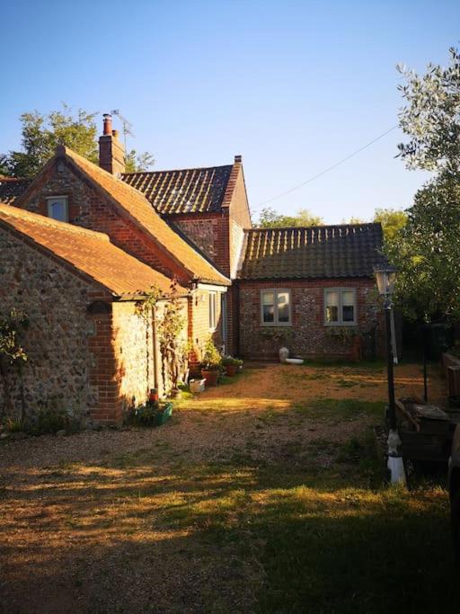 Heath Cottage Lower Southrepps north Norfolk, Cromer (updated prices 2025)