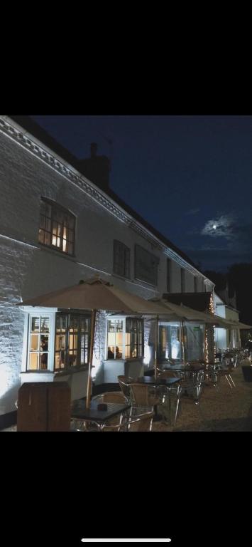 The Roebuck Alcester, Alcester (updated prices 2026)