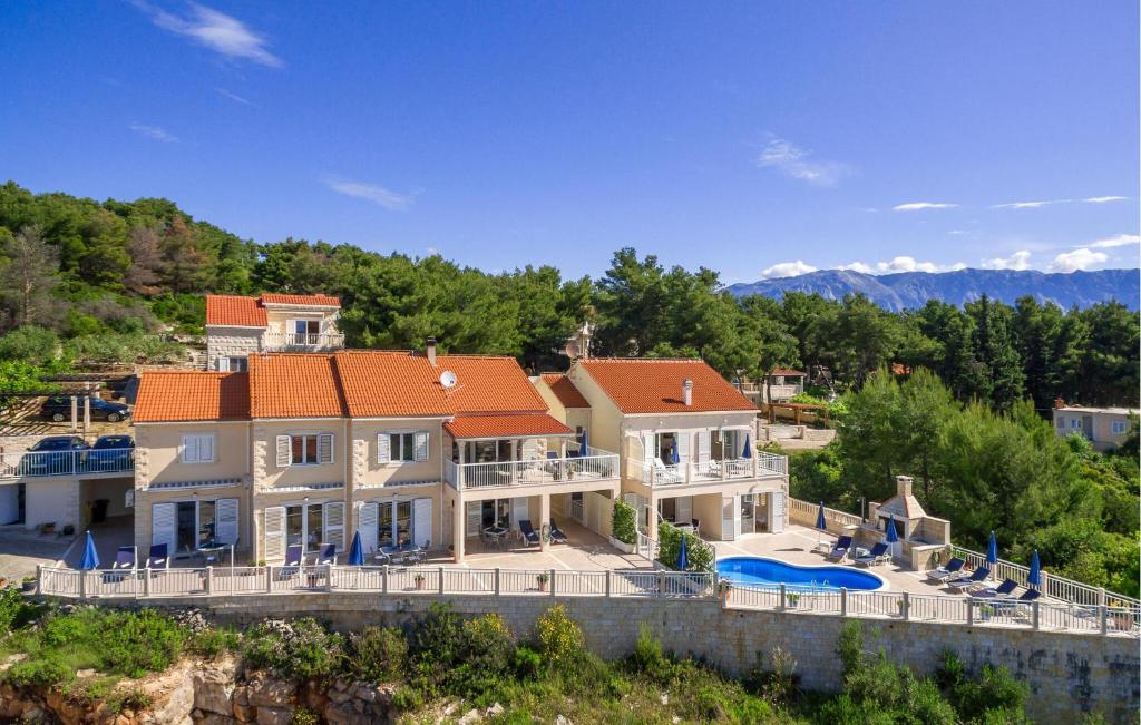 Nice Home In Sumartin With Wifi, Sumartin (updated prices 2025)