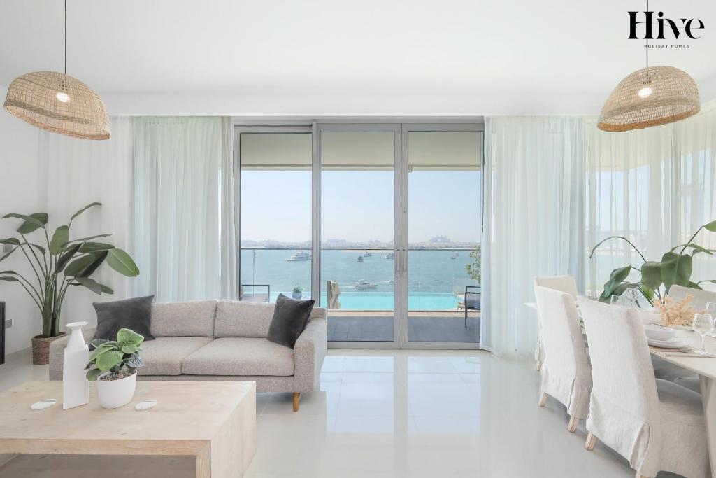 Stunning 3 bed in Beach Isle Tower 2, Dubai (updated prices 2025)