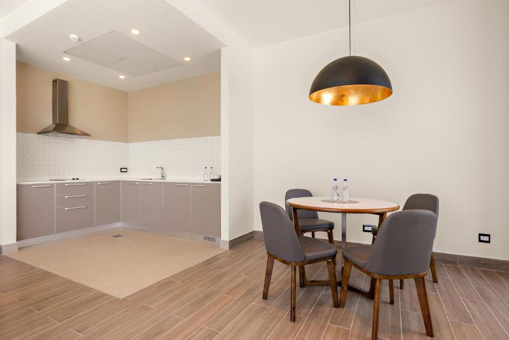 Barcelo Hotel & Residences, Bahrain, Manama (updated prices 2025)