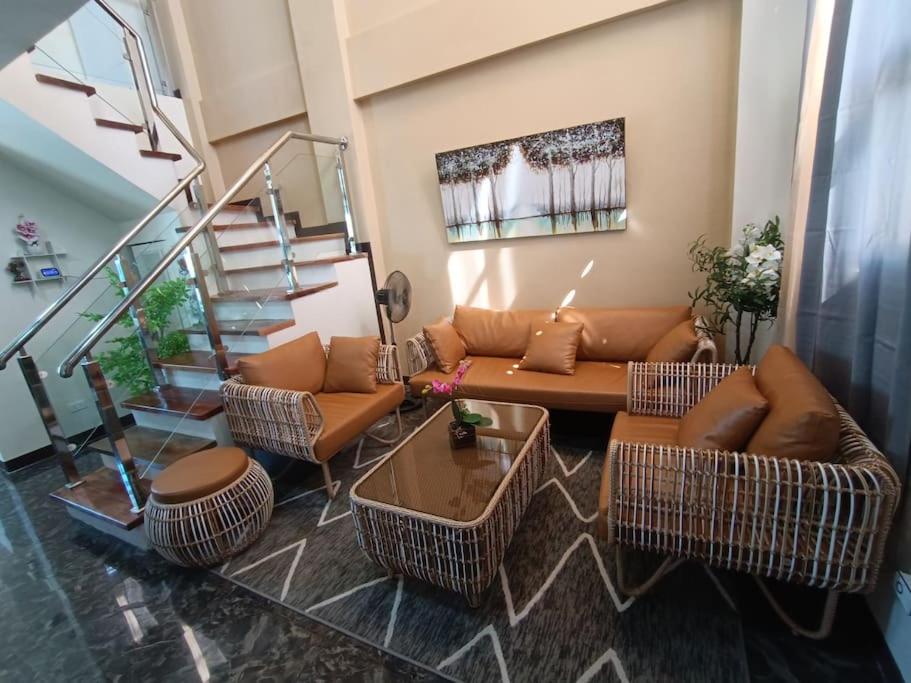 Magnilay JVC Villa by Asher and Caleb with Pool Tagaytay, Mendez-Nuñez ...