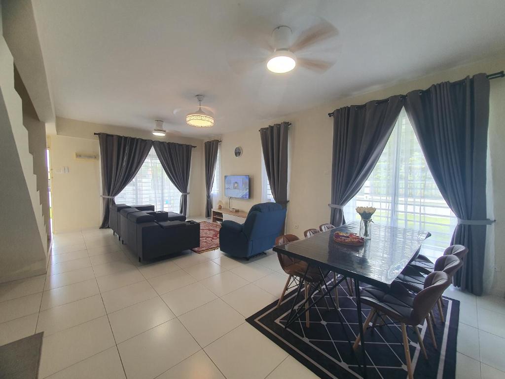 Teratak Teratai Homestay- Corner, Semenyih (aktualisierte Preise für 2026)