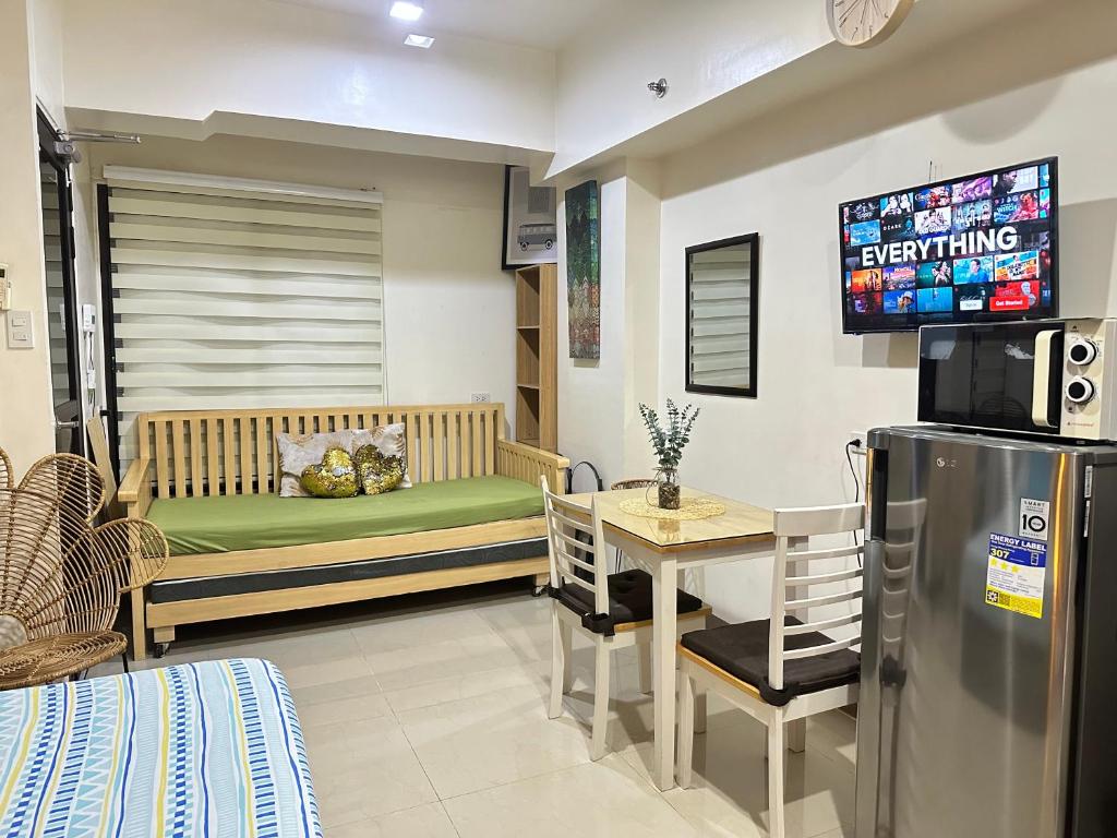 5-guest Studio Seaview Flat near Ayala Wi-Fi Pool, Cebu (tarifs ...