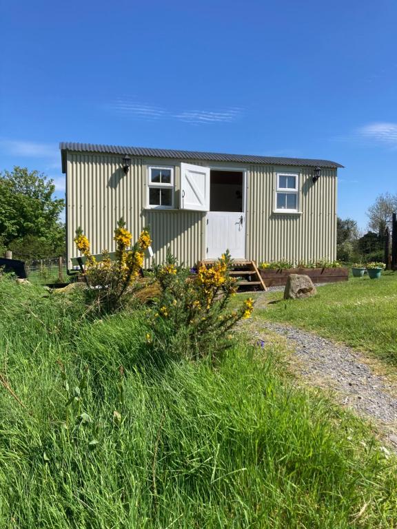 The Shepherds Hut, Annahilt (updated prices 2026)