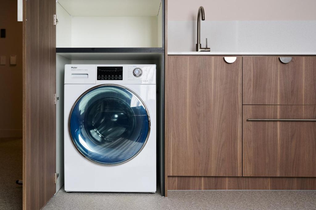 Abode Phillip, Canberra (updated prices 2025)