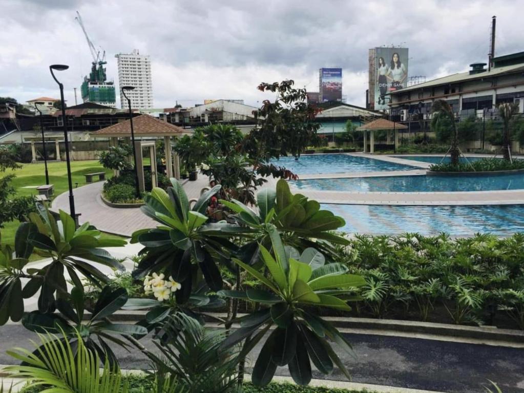 RedDoorz Plus at YC Condotel - Prisma Residences, Manila (updated ...