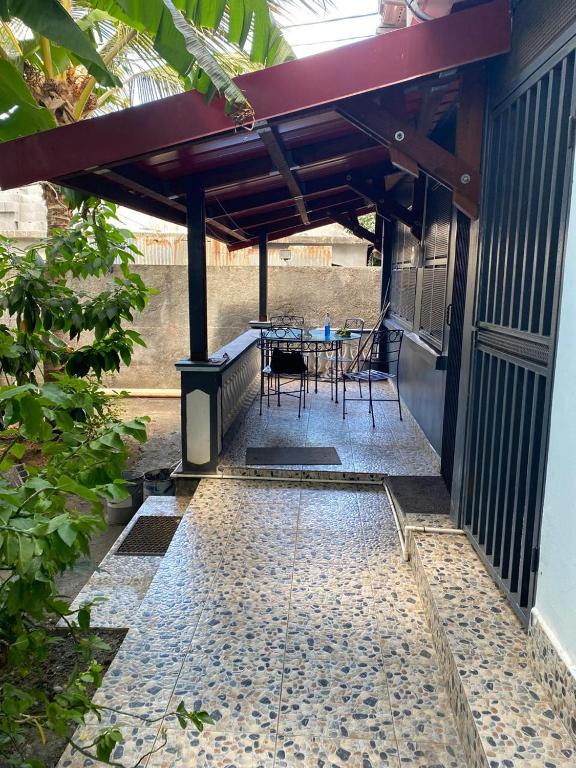 Dallas Building, Mamoudzou (updated prices 2026)